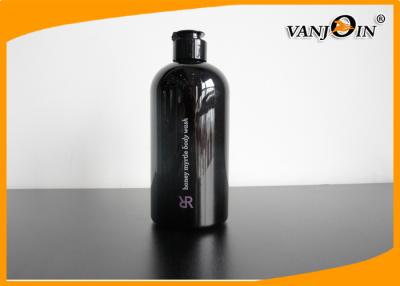 Cina bottiglie cosmetiche con il cappuccio del cappuccio, bottiglie di plastica all'ingrosso dell'ANIMALE DOMESTICO nero rotondo di 500ml Boston in vendita