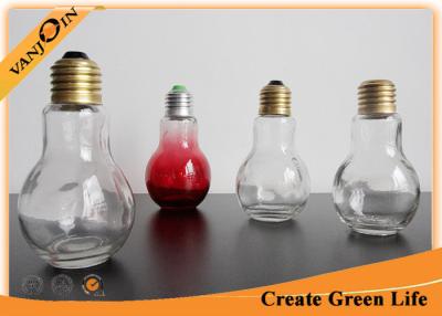 Cina Bottiglie di vetro della bevanda di forma della lampadina/piccole bottiglie di vetro 100ml con il coperchio della vite di metallo dell'oro in vendita