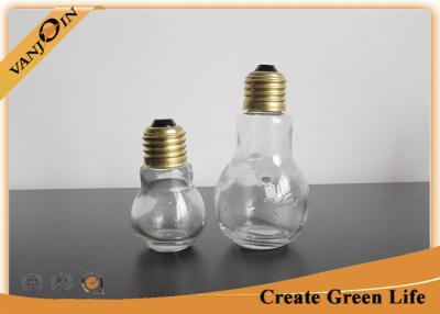 Cina La bevanda del vetro trasparente della decorazione 150ml imbottiglia la forma della lampadina con il cappuccio del metallo, bottiglie di vetro di specialità in vendita