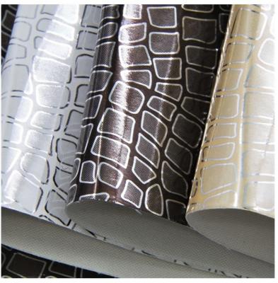 Cina Waterproof Cheap Wholesale Custom Printed PU Synthetic Leather Material Synthetic Leather For Shoe-film Pattern in vendita