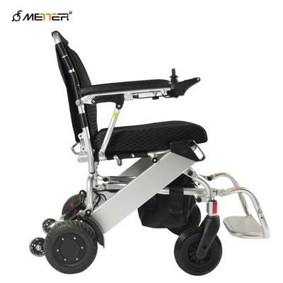 China ISO lichtgewicht opvouwbare elektrische rolstoel met borstelloze motor Te koop