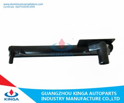 Chine TA du réservoir Corollazre152 en plastique superbe la '06-07 de radiateur de Toyota de réservoir d'eau de radiateur à vendre