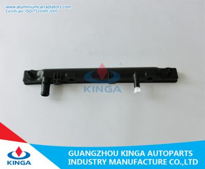 Chine Réservoir d'eau pour le réservoir en bas en plastique de radiateur de Mazda DEMTO/MAZDA2'04 à vendre
