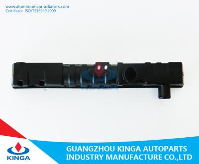 Κίνα Πλαστική δεξαμενή θερμαντικών σωμάτων αυτοκινήτων για τη τοπ δεξαμενή ΑΜ της Toyota Hiace 1988-1989 2Y/3Y/4Y προς πώληση