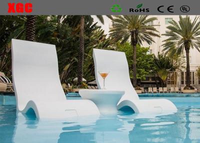 Cina Attrezzatura/plastica all'aperto di divertimento di colore bianco nelle sedie dell'acqua per lo stagno basso in vendita
