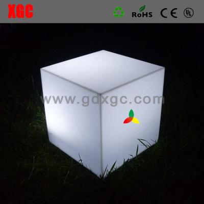 Китай Fashionable outdoor party tables and chairs LED light bar sofa furniture Led cube table PE TABLE продается