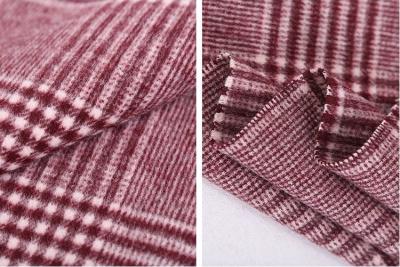 Cina Il poliestere uno della lana 40% di 50% ha parteggiato tartan rosso/blu/soprabito di colore su misura nero in vendita