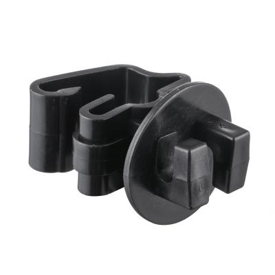 China 6mm Wire Snap On T Post Insulator For Electric Fence for sale