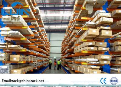 Cina Gli scaffali industriali industriali del metallo, magazzino laminano a freddo re d'acciaio Cantilever Rack in vendita