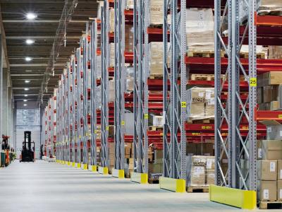 中国 Q235Bの頑丈な貯蔵の棚および棚1000 -層の負荷ごとの3000kg 販売のため