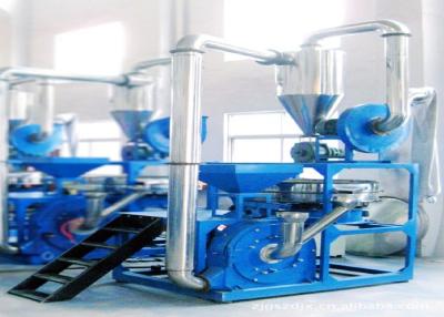 Cina 45kw piccola macchina di riciclaggio di plastica residua, macchina schiacciante di plastica della doppia asse in vendita
