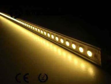 Cina Le lampade fluorescenti di RGB DC12V LED raffreddano la barra luminosa bianca e flessibile della metropolitana di DMX LED in vendita