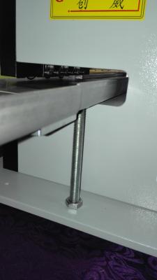 China Máquina de desinstalación de PCB multicut duradera para la separación de LED en venta