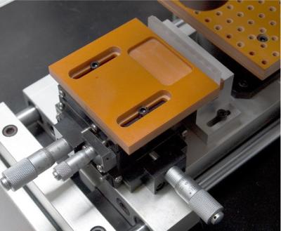 China Máquina de soldadura por barra caliente con doble cabezal y dos módulos de trabajo en venta