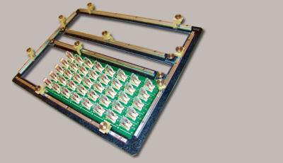 中国 はんだ SMT トレイ 表面実装プロセス キャリア 耐久性 販売のため