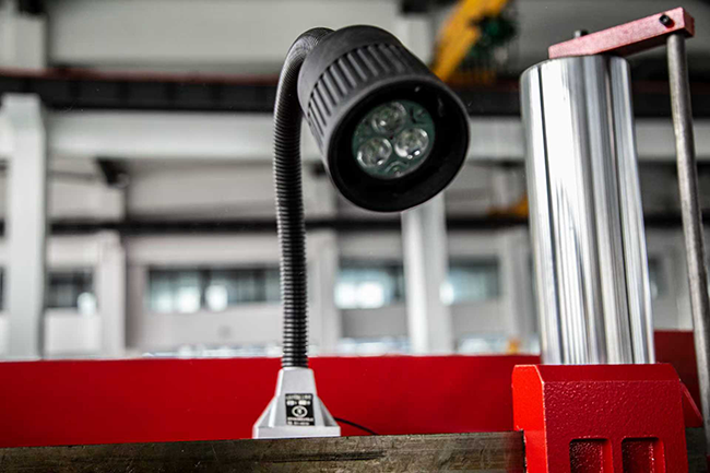 JSSCD-C-33 Band Saw Machine control panel