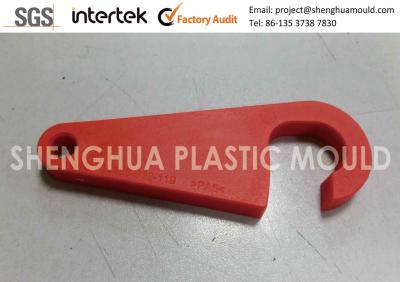 China Ganchos plásticos de nylon moldados injeção para a indústria da automatização à venda
