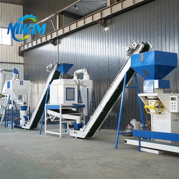 Duck feed pellet production line in operation
