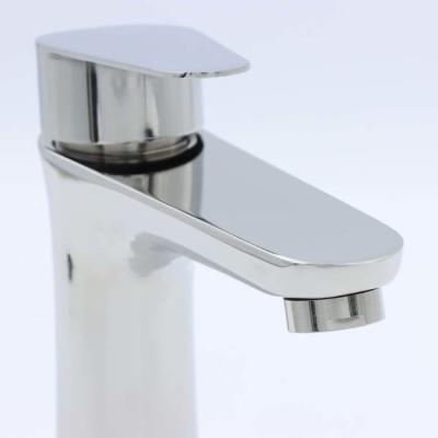 Chine 304 robinets de mélangeur de bassin de salle de bains d'acier inoxydable ont balayé 150mm*140mm à vendre
