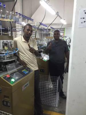 Chine Opek La dernière machine de tricot de foulard de réunion de sport 325 KG pour les exigences du client à vendre