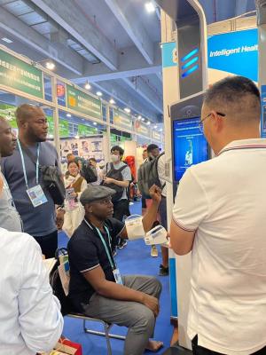 Chine Station de contrôle de santé en libre-service multifonctionnelle avec analyse de la composition corporelle à vendre