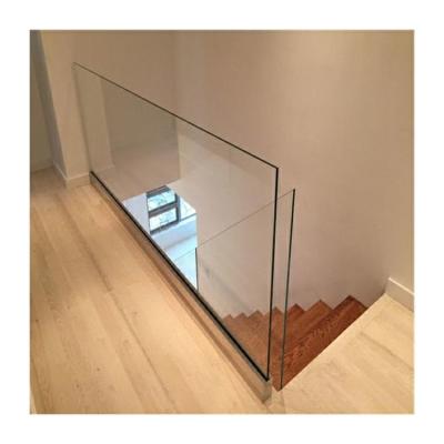 Cina Aluminum shoe base glass railing glass handrail systems for decks pvc patio railing in vendita