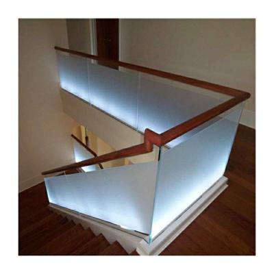 Cina Aluminium double shoe base glass stair railing systems covered patio with privacy wall in vendita