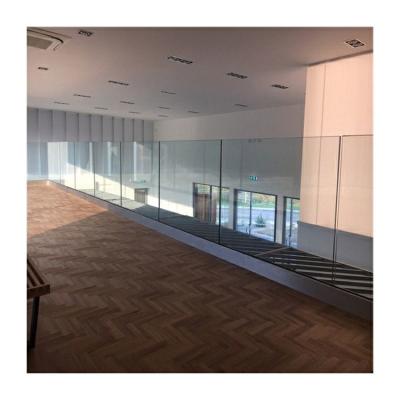 China 10mm u base glass handrails for stairs terrace handrail à venda