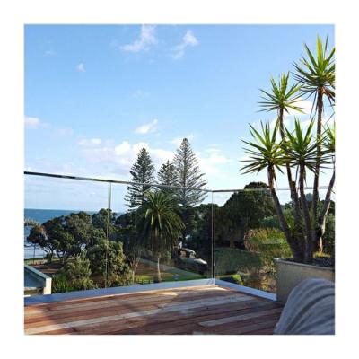 China Brushed aluminum u base fitting glass balustrade railing terrace à venda