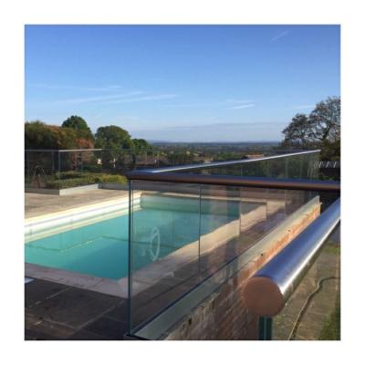 China Outside Aluminum U Shaped Channel Glass Railing / Stainless Steel Balcony Railing Te koop
