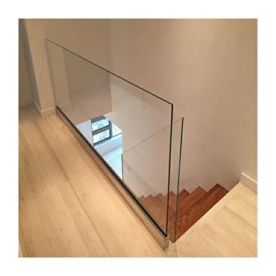 中国 U Base Shoes Aluminum Frameless Glass Railing for Balcony 販売のため