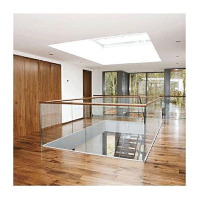 中国 Strong Hurricane Resistance Aluminum U Channel Profile / U Channel Glass Balustrade 販売のため