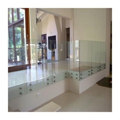 中国 Honduras glass standoff pins picket fence around patio standoff 販売のため