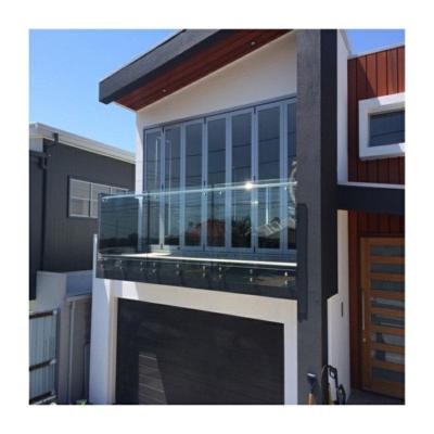 中国 Guinea-Bissau stainless steel standoff pins balcony standoff toughened glass 販売のため