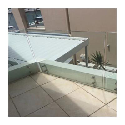 中国 Bolivia adjustable standoff railing on rooftop standoff 販売のため