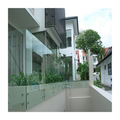 Cina The republic of Congo glass balustrade standoff fittings metal deck standoff gate in vendita