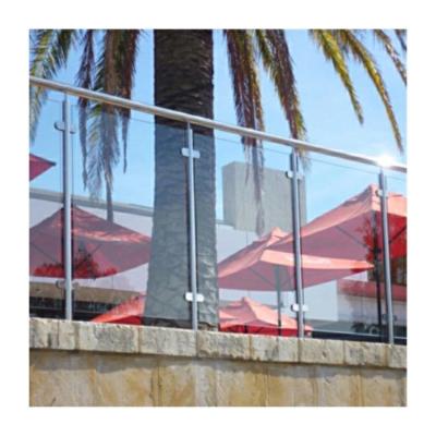 Cina Led designed glass balustrade rooftop fence design railing standoff fittings in vendita