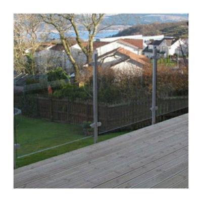 China Double layer glass handrail round stainless post deck balusters ss railing glass à venda