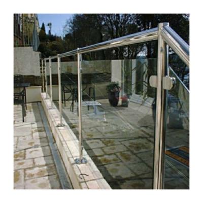 China Low iron glass balustrades black stainless post deck railing stainless post glass deck railing systems à venda