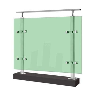 Cina Glass balustrade prices railing no top rail garden fence in vendita