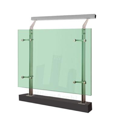 Cina Glass balustrade fittings curved glass railing garden fencing in vendita
