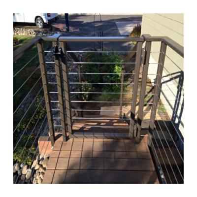 China Porch pickets outdoor deck cable railing rabbit wire fence en venta