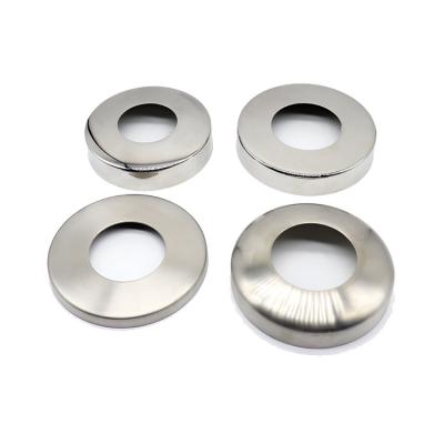 Cina Stainless Steel Aisi304 /316 Polished And Rushed Handrail Base Cover And Pipe Post Cover For Stairway Railings And Staircase in vendita