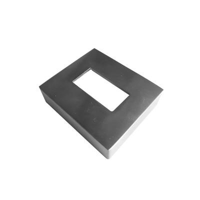 Cina Stainless Steel Square Base Plate Banister Rail Covers Shoes For Square Flange in vendita