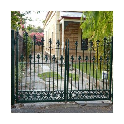 Cina High End Luxury Customized Decorative Metal Wrought Iron Sliding Swing Gate Designs For Homes Villa Office Hot Sale in vendita