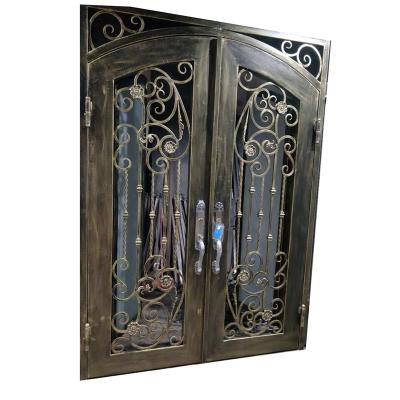 Cina Custom Interior Exterior Modern Design House Gates Garden Security Frosted Tempered Glass Decorative Wrought Iron Door in vendita