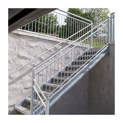 Cina Diy outdoor stair double cantilevered steel stringer iron curved staircase in vendita