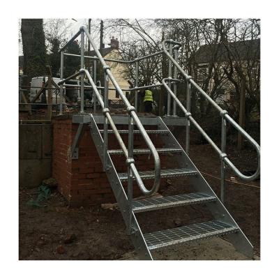 Cina Single stringer stairs stainless steel l-shaped elegant industrial metal staircase in vendita