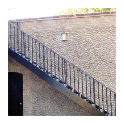 中国 Central spine stair stainless steel blustrade indoor cast iron glass staircase 販売のため