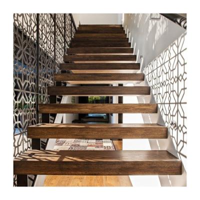 Cina China manufacturer straight staircase outdoor solid wood stair treads stairs in vendita
